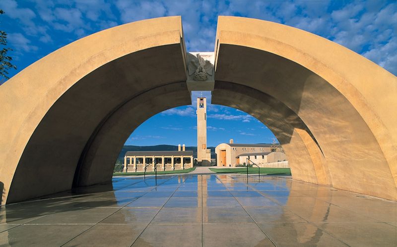 Mission Hills Family Estate Winery